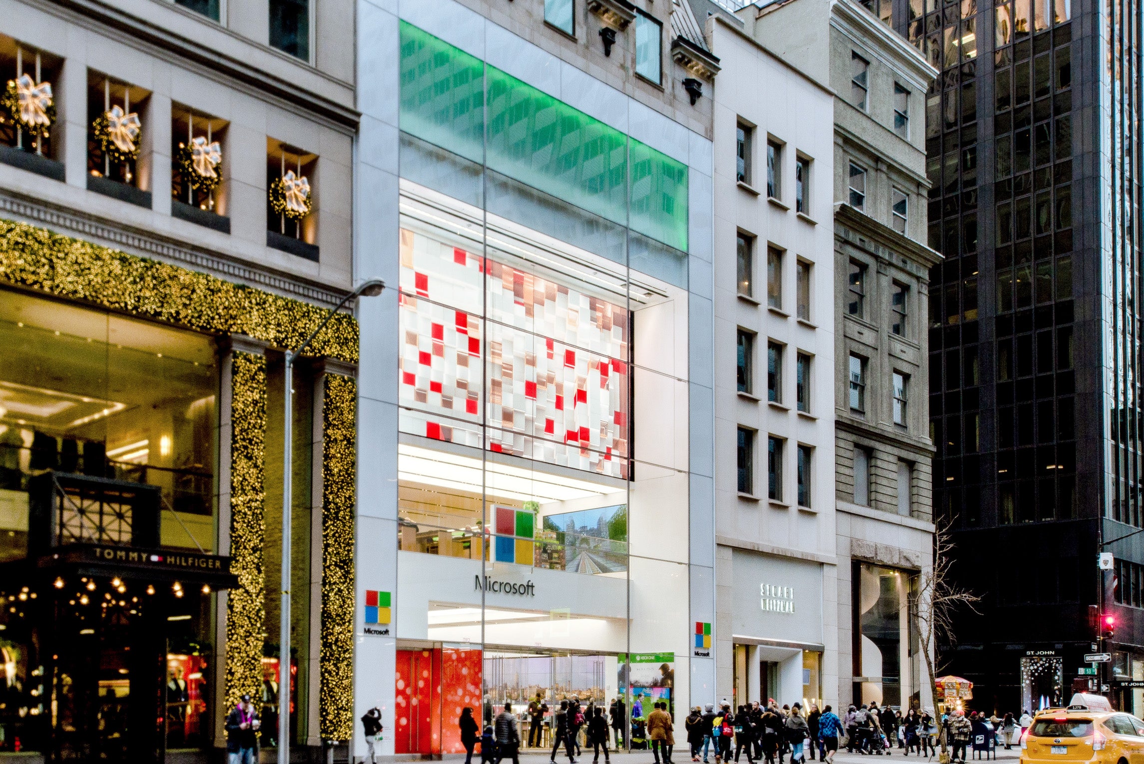 Microsoft Flagship Store in New York | Moment Factory