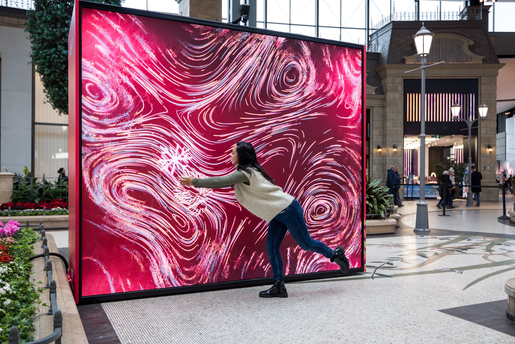 Interactive installation, Carrefour Laval | Moment factory – Moment Factory
