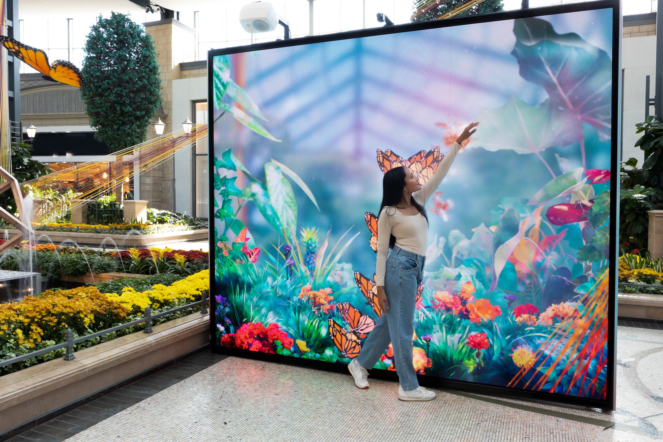 Interactive installation, Carrefour Laval | Moment factory – Moment Factory