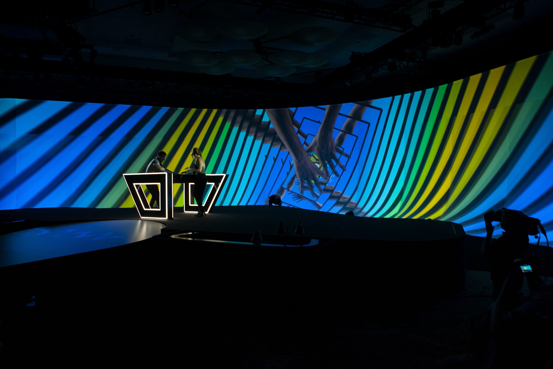 Uplinq Qualcomm | Moment Factory