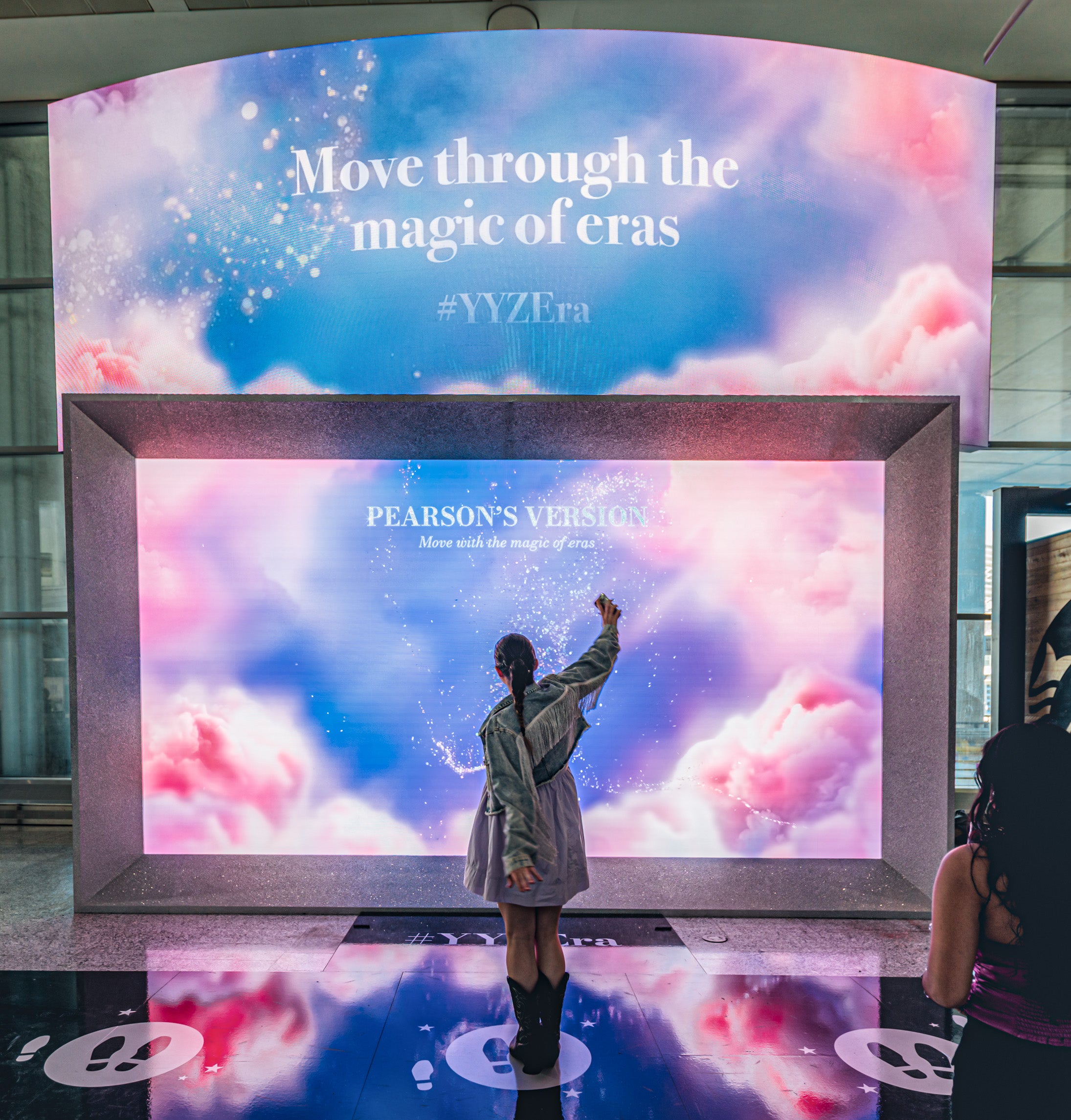 Interactive Installation, Toronto Pearson Airport – Moment Factory