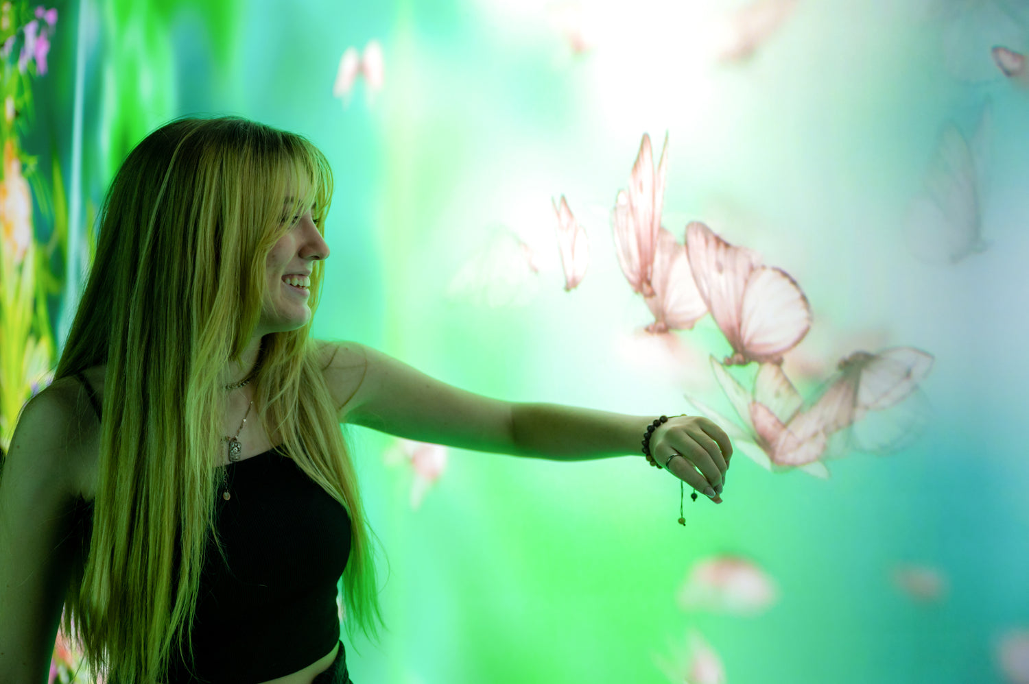 An Interactive Butterfly Garden comes to Dollywood | Moment Factory