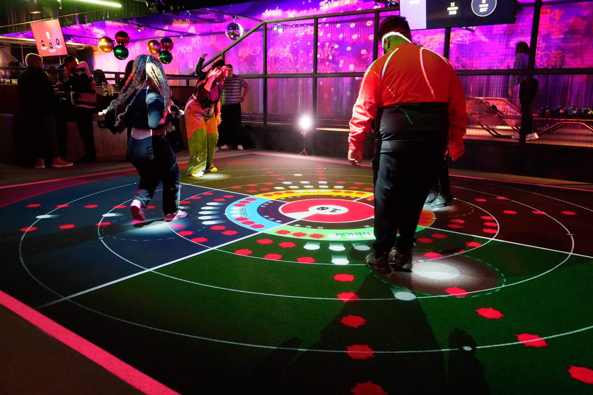 Augmented Games at Lane7 – Moment Factory