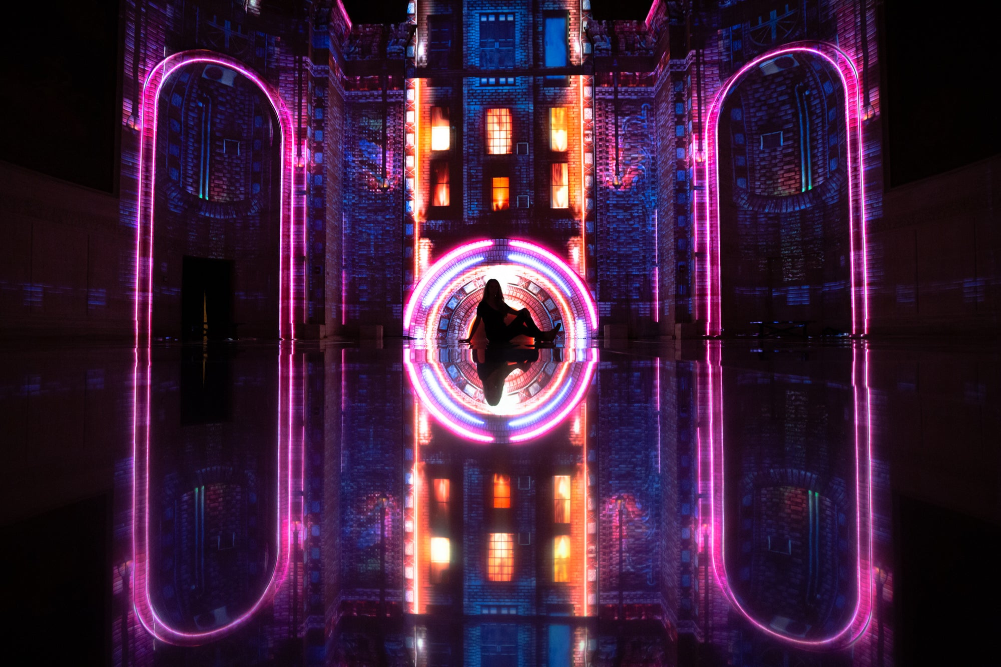 Contact – Moment Factory