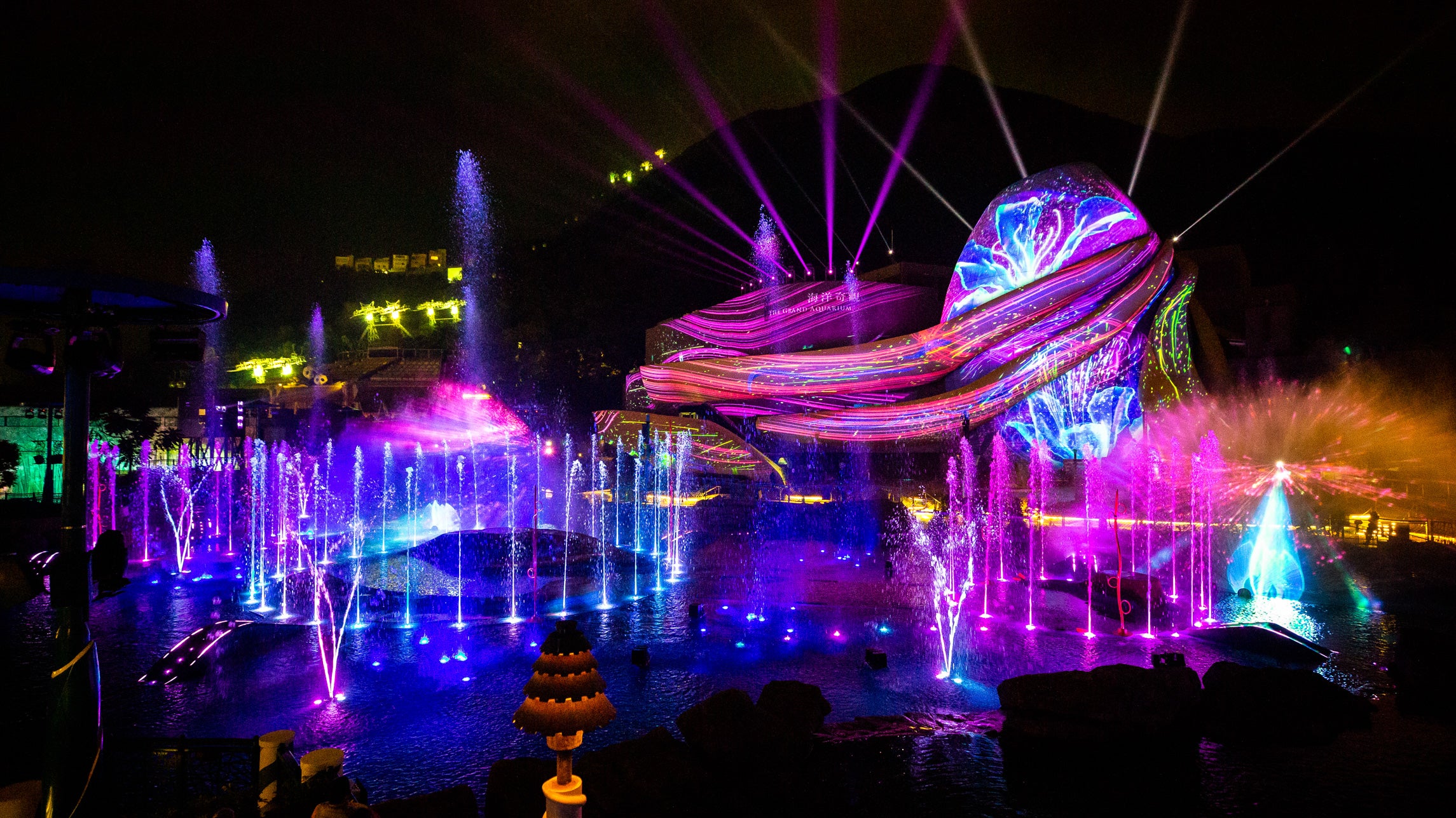 Visons of Hong Kong at Ocean Park | Moment Factory