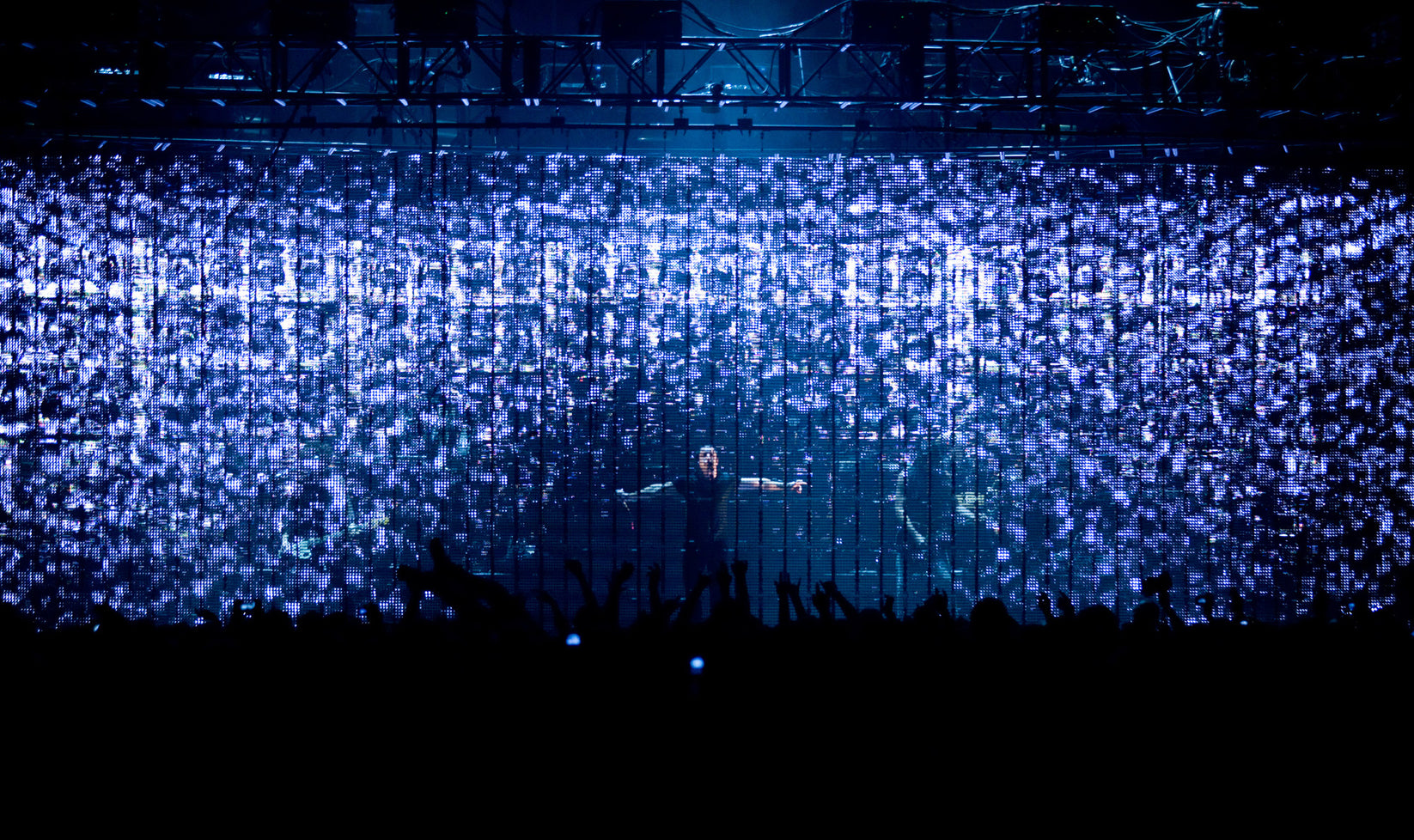 Nine Inch Nails, Light in the Sky Tour l Moment Factory